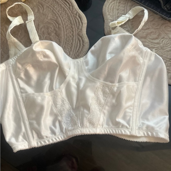 Bali | Intimates & Sleepwear | Bali Vintage Pretty Sexy Lace White ...